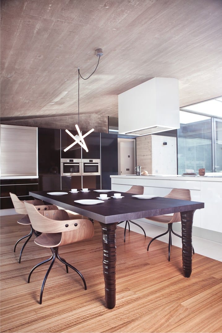 FANG | Square table By BD Barcelona Design design Xavier Mañosa