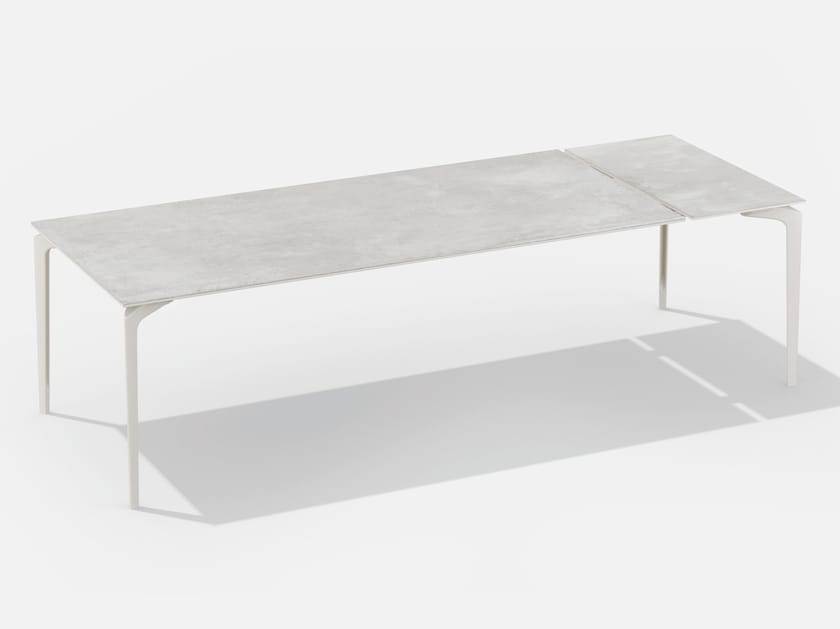 ALLSIZE 桌子 By FAST | design Alberto Lievore