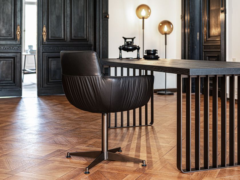 FAYE CASUAL | Chair with armrests By KFF