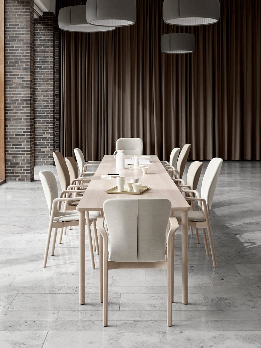 FEEL | Sedia con braccioli By Brunner design AART Designers