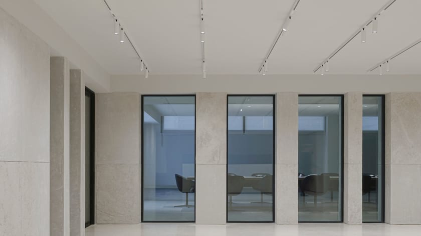 FIT 50 48V SHORT track-Light By Arkoslight design Rubén Saldaña