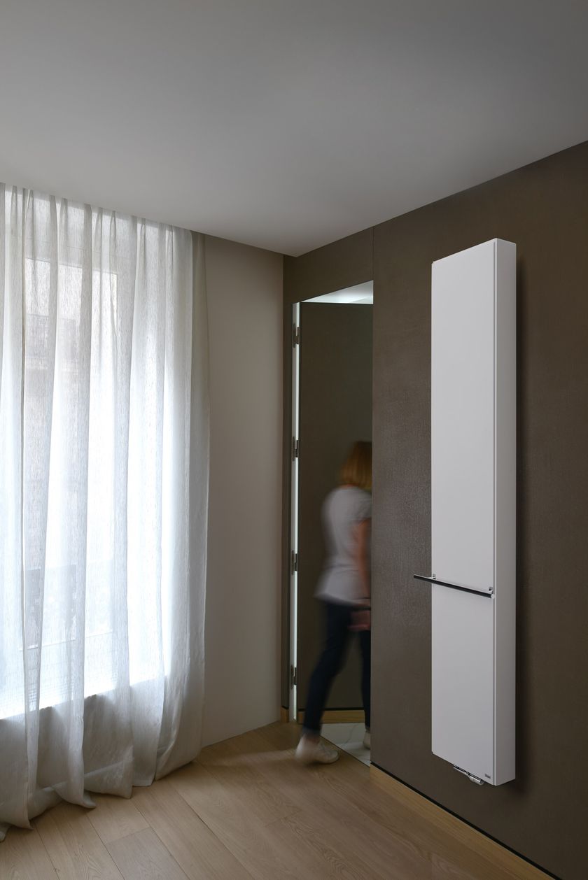 Vertical steel decorative radiator FLAT LINE VERTICAL By VASCO