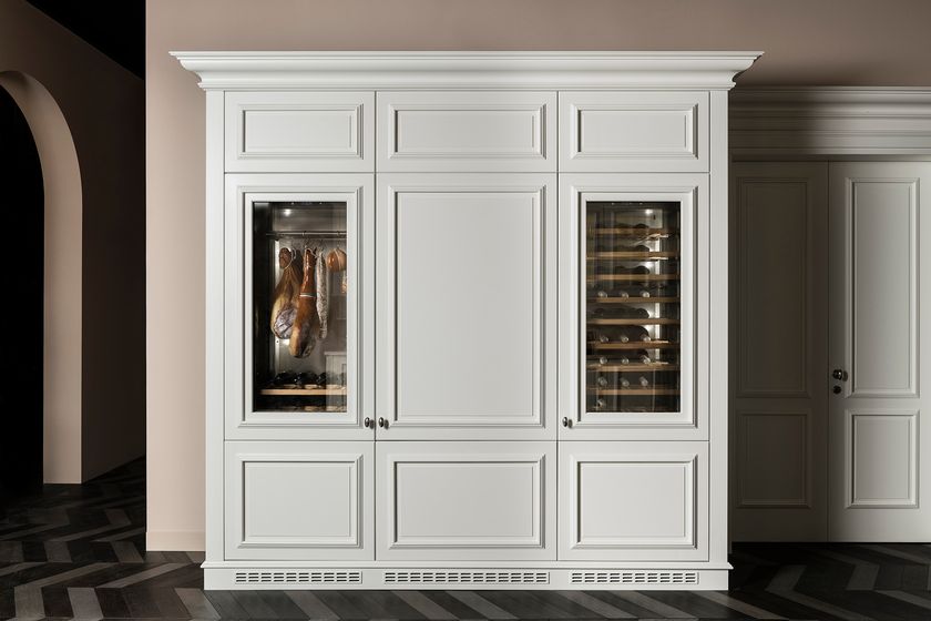 FLORAL Linear wooden kitchen with handles By L'Ottocento