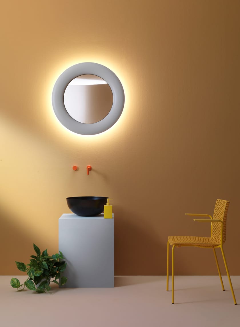 FLOW Mirror with integrated lighting By ZAVA | design Valerio Cometti