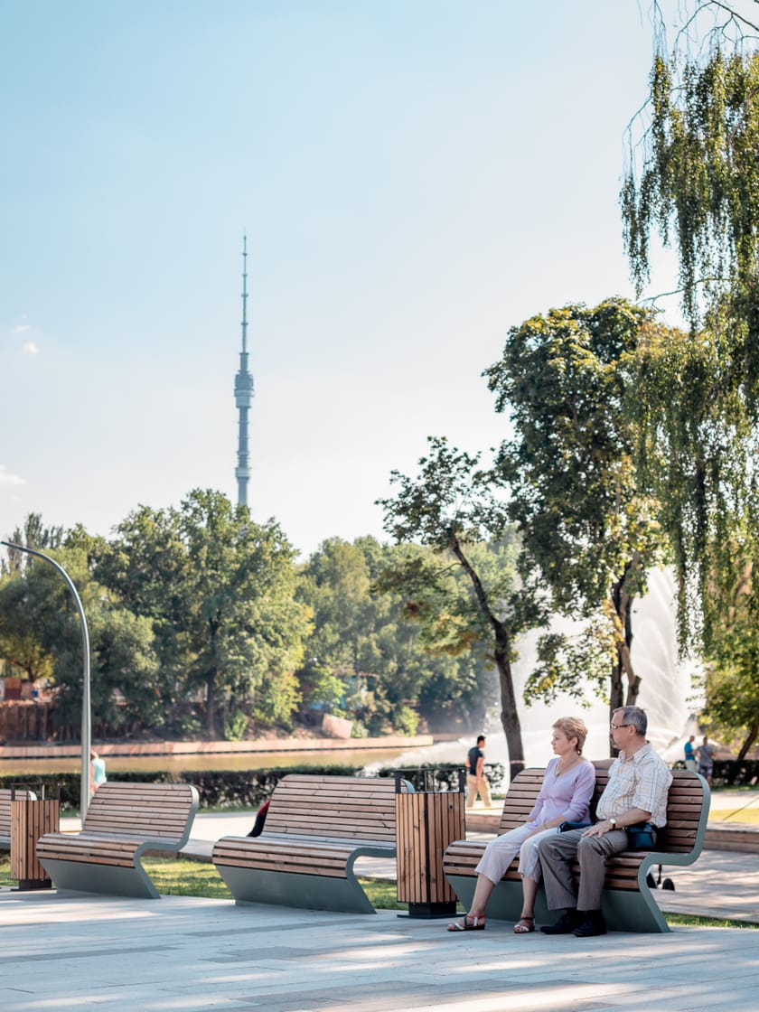 FLY | Bench with back By Punto Design design Arturo Erbsman