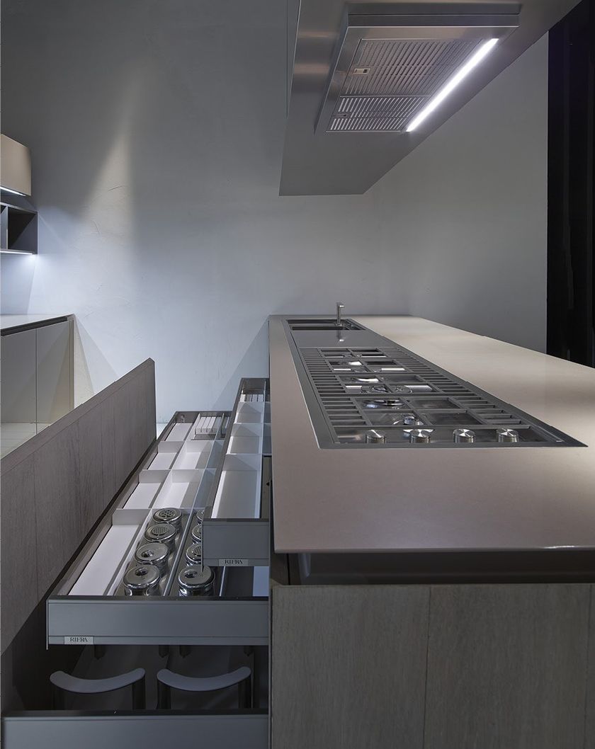 FLY | Oak kitchen By RIFRA