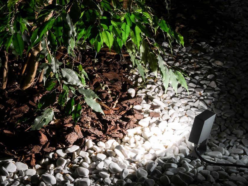 Proiettore per esterno a LED orientabile FOCUS+ ZERO By PERFORMANCE iN ...