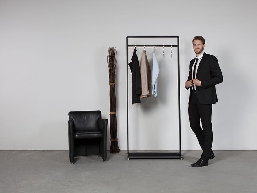 FRAME - ART589 | Coat rack By Wissmann raumobjekte