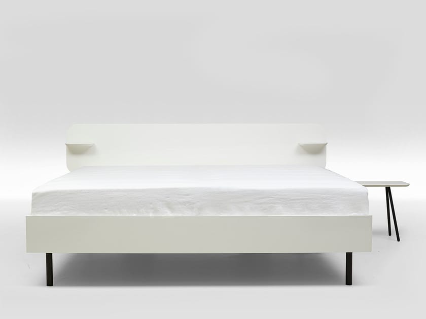 Lacquered MDF double bed FRAME LACQUERED TYPE 1 By Loof