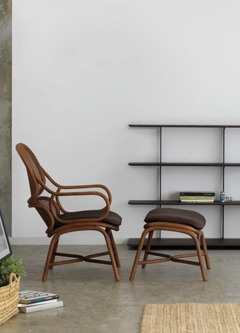 FRAMES Rattan footstool By EXPORMIM | design Jaime Hayon