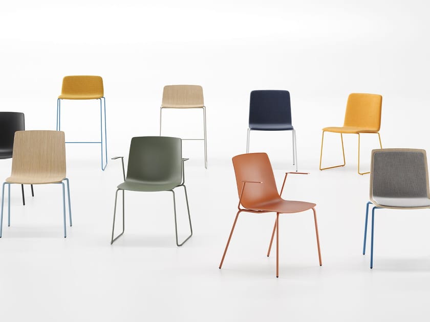 YO PLASTIC 椅子 By FREZZA