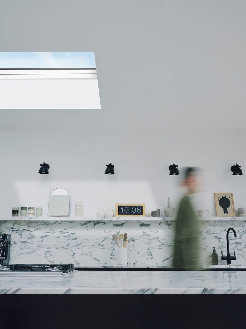 FLAT ROOF WINDOWS TYPE F Roof window By Fakro