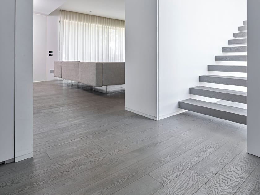 STAIR WITH BOXED TREAD Three-crossed-layers wooden covering By Fiemme ...