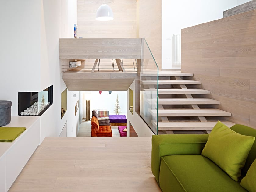 STAIR WITH SELF-SUPPORTING TREAD Three-crossed-layers wooden covering ...