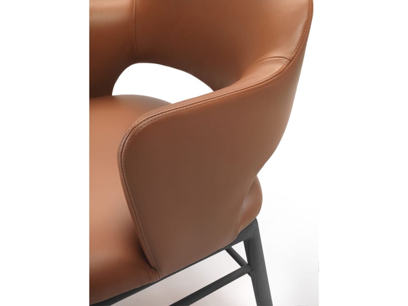 ALMA Easy chair By Flexform | design Antonio Citterio