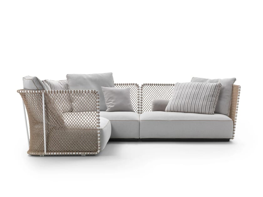 OASIS ANGULAR Garden sofa By Flexform