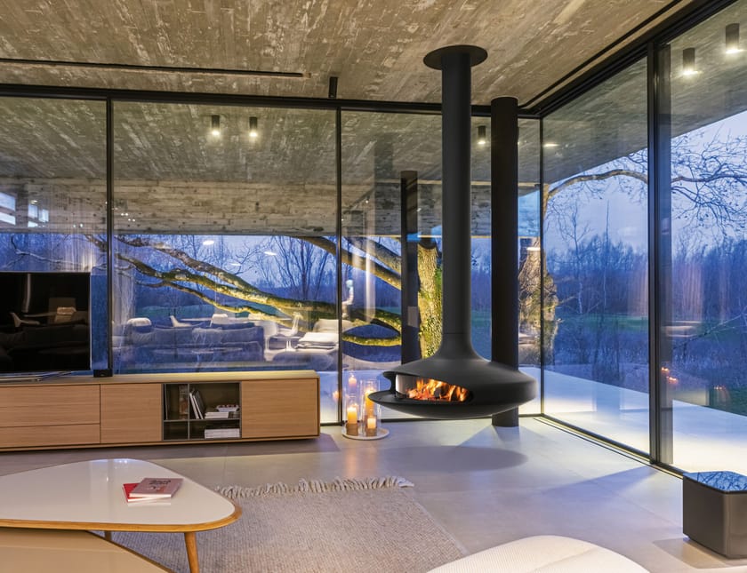 GYROFOCUS GLAZED Wood-burning fireplace By Focus creation