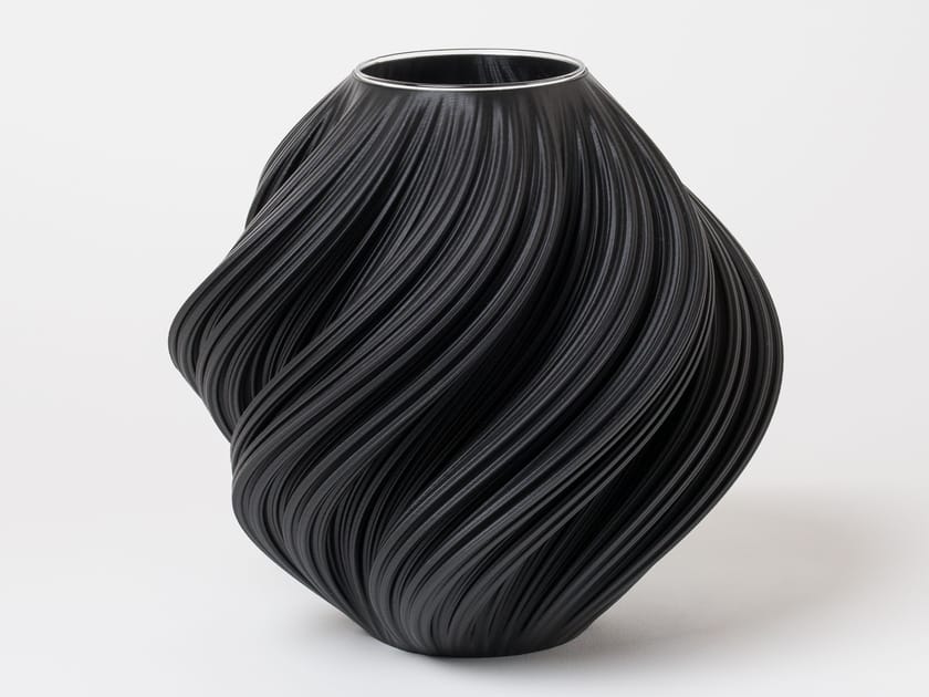 ISSEY Vase By Fornice Objects