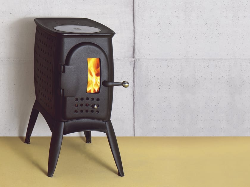 G1 Wood-burning stove By Austroflamm | design Christoph Weiermayer