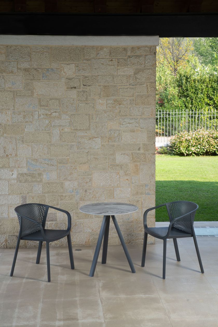 NORMAN 3-POD Round Compactop® table By GABER | design Forsix