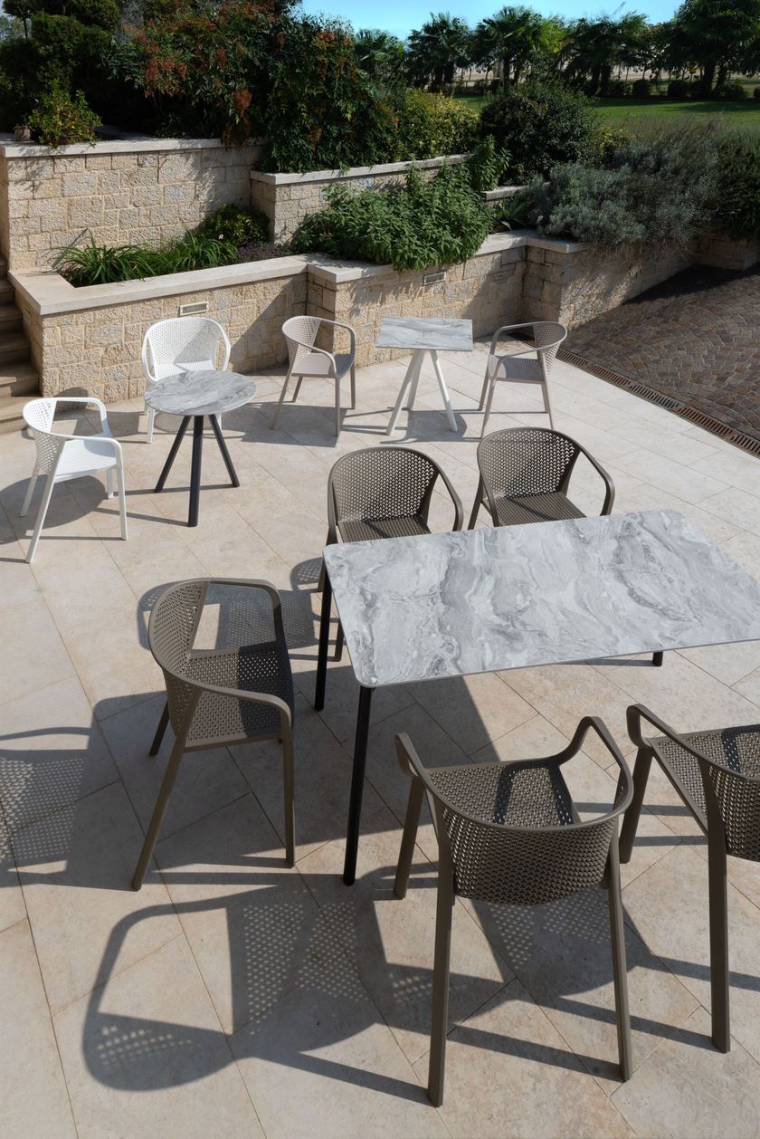 NORMAN 3-POD Round Compactop® table By GABER | design Forsix