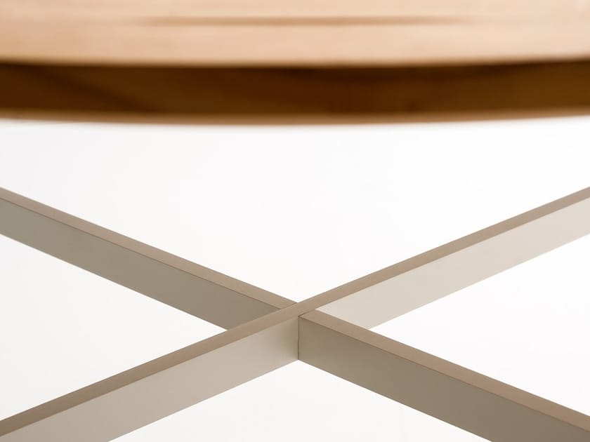 GAMMA 130 table By RODA
