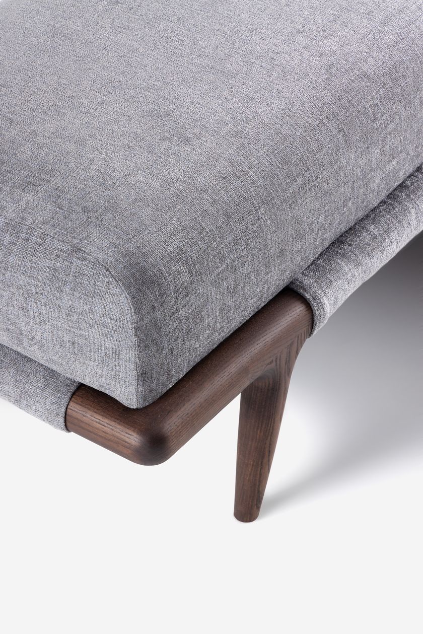 GAUDÍ Upholstered bench By Flou | design Matteo Nunziati
