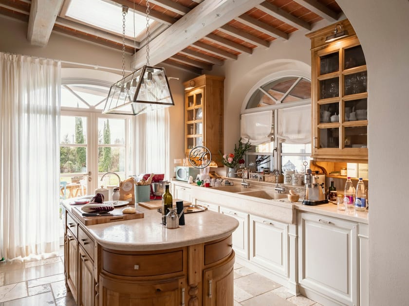 Kitchen 24 Custom kitchen with island By GH LAZZERINI