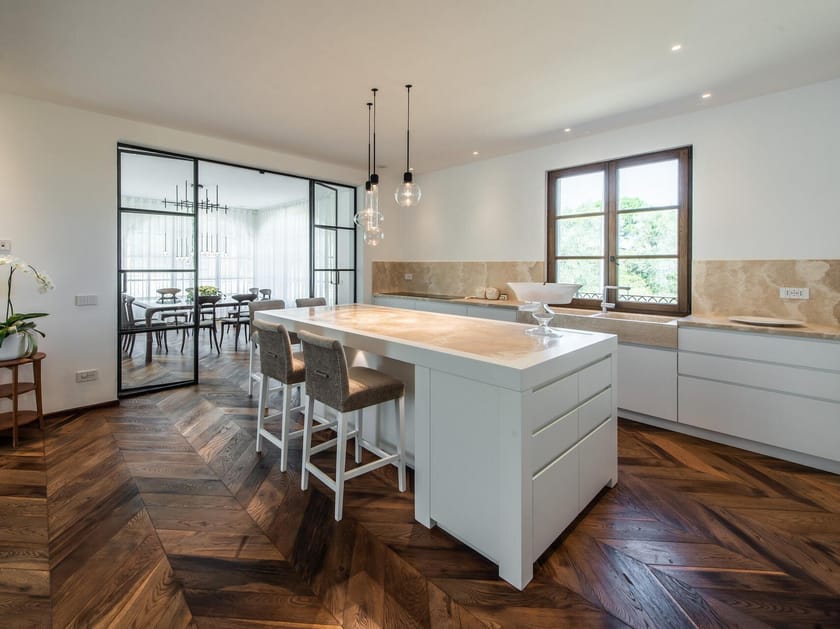 Kitchen 16 Custom solid wood kitchen with island By GH LAZZERINI