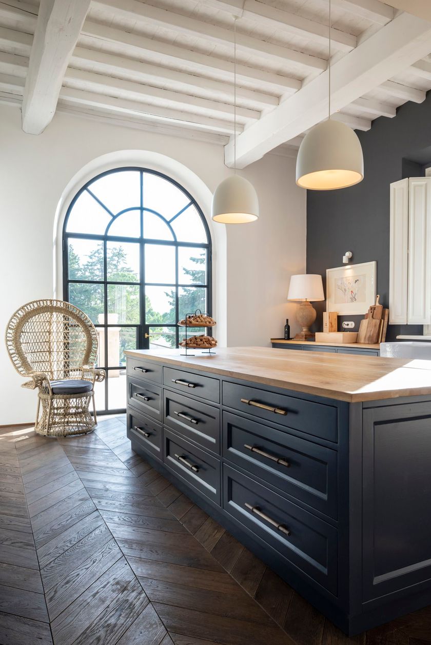 Kitchen 18 Custom kitchen with island By GH LAZZERINI