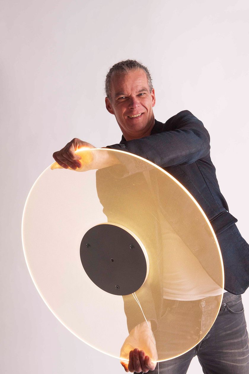 LED PMMA pendant lamp GHOST DISC By FERROLIGHT DESIGN design Ferdinand ...