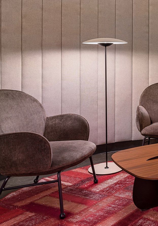 GINGER P LED aluminium and wood floor lamp By Marset | design Joan Gaspar