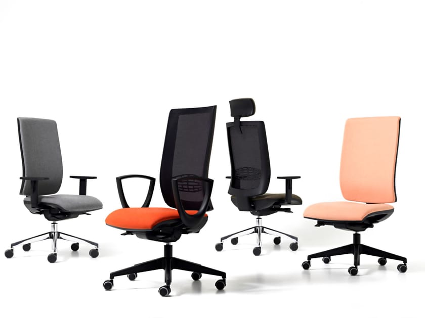 GOAL Mesh office chair with armrests with 5-Spoke base By Diemme