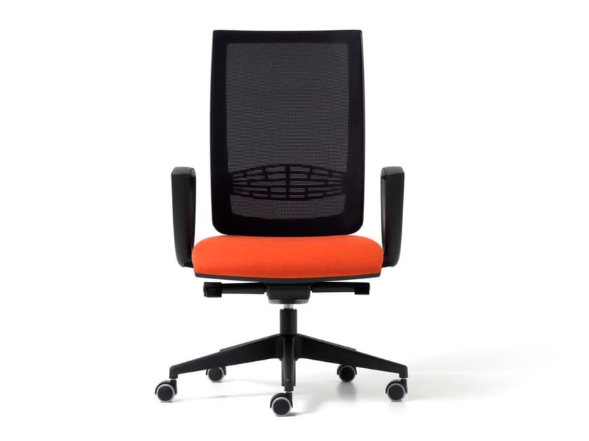GOAL Mesh office chair with armrests with 5-Spoke base By Diemme