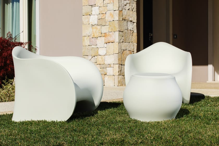 Polyethylene easy chair GOEN By Plust design Setsu & Shinobu Ito