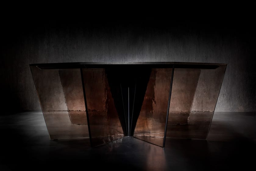 GOTHAM Table By Henge | design Ugo Cacciatori