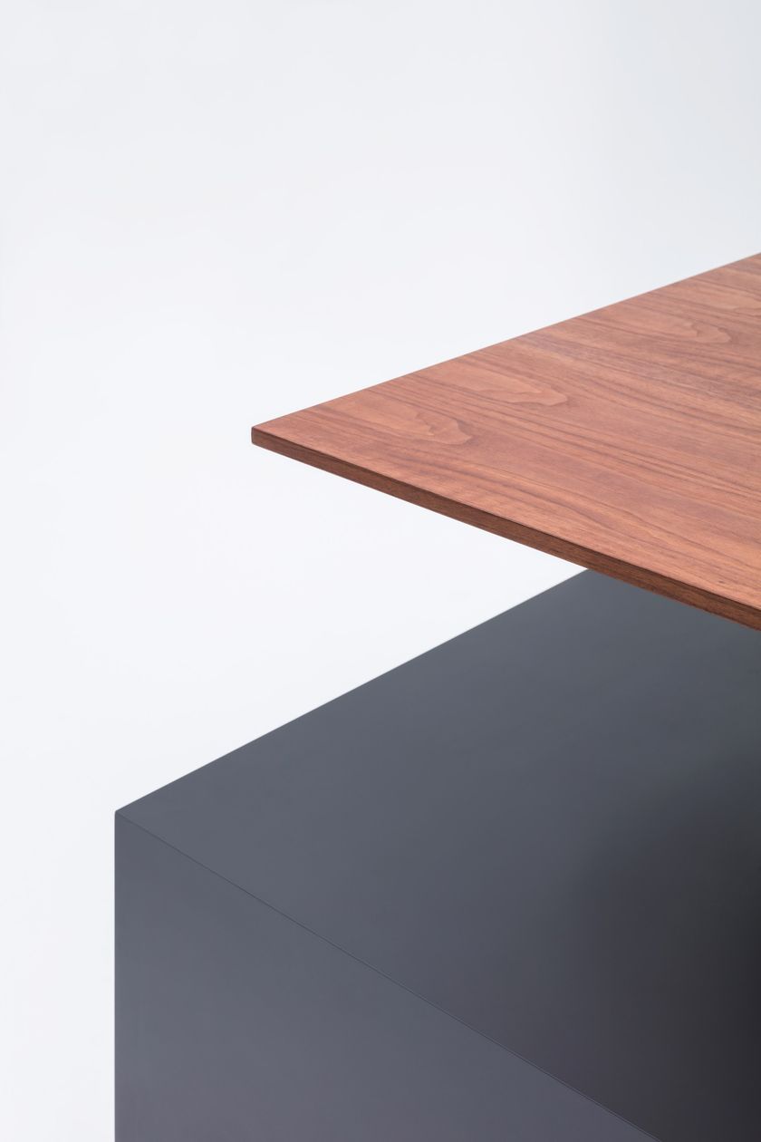 GRAVITY Rectangular office desk with electric motion By MDD | design ...