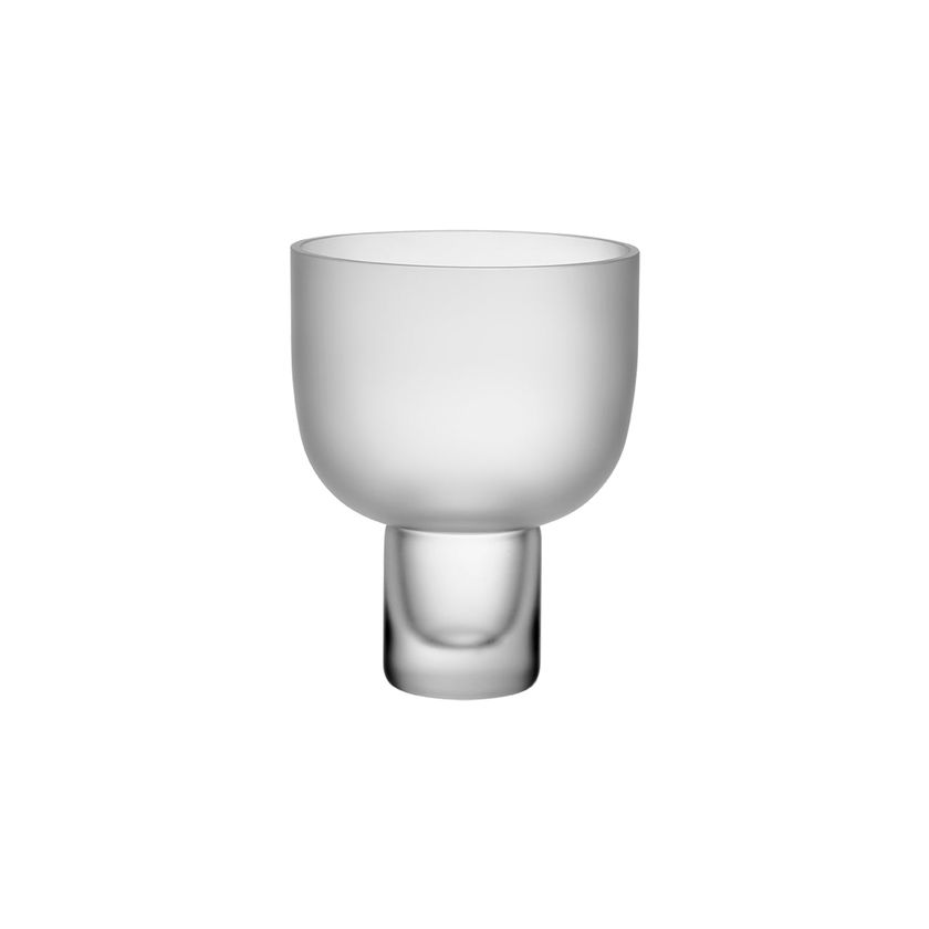 NEBL Vase aus Milchglas By Gejst | design Michael Rem