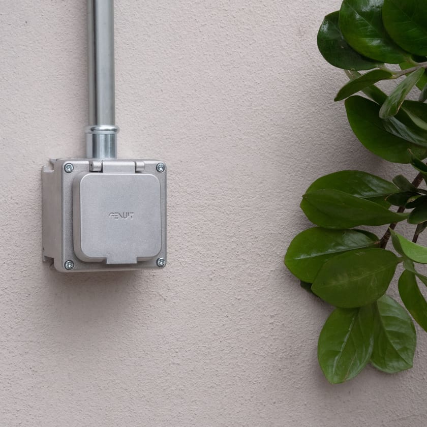 WALLBOX OUTDOOR COPPER Cassetta per impianto elettrico By Genuit