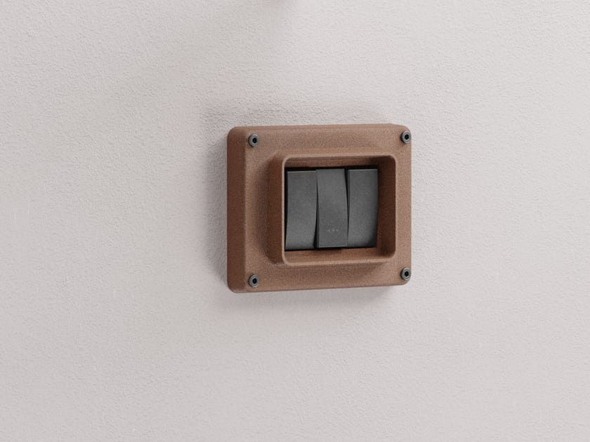 WALLPLATE COPPER Switch plate By Genuit