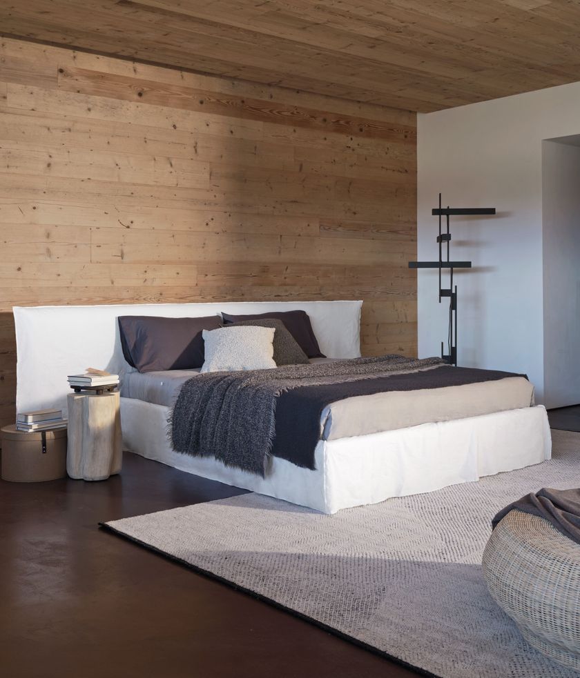 GHOST 81 Double bed By Gervasoni | design Paola Navone