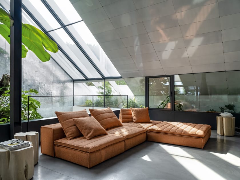 SAMET LOW C Modular fabric sofa By Gervasoni