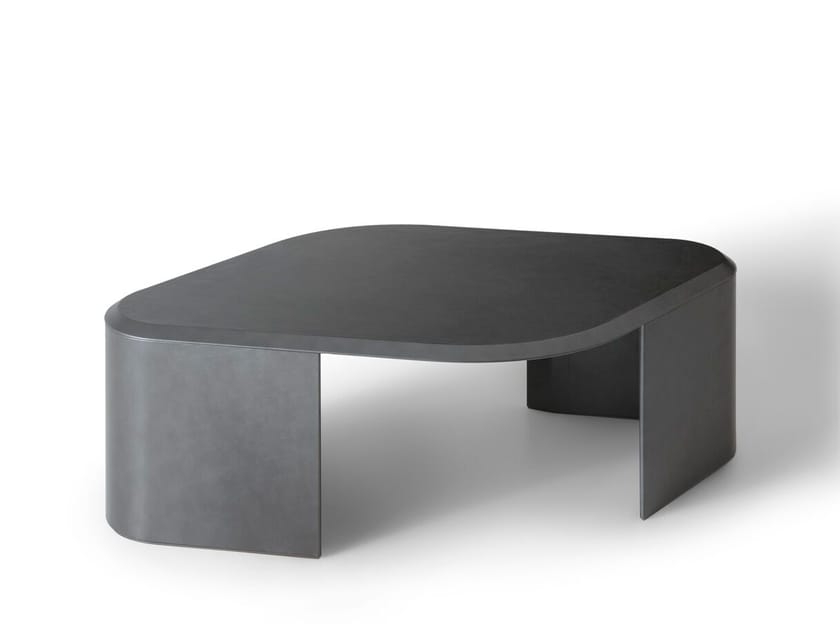 LIGEA Leather central coffee table By Giorgetti