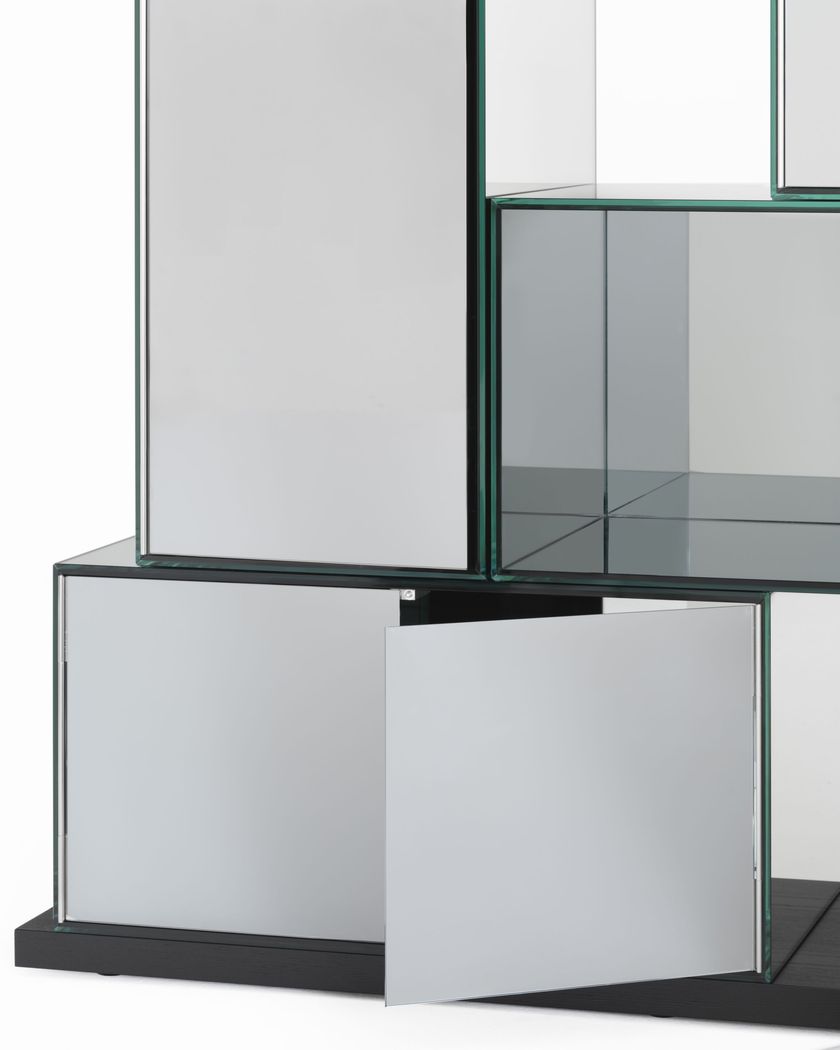 QUANTUM Modular crystal bookcase By Glas Italia | design Piero Lissoni