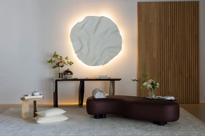 MENIR Wood veneer and Calcatta marble console table By Greenapple