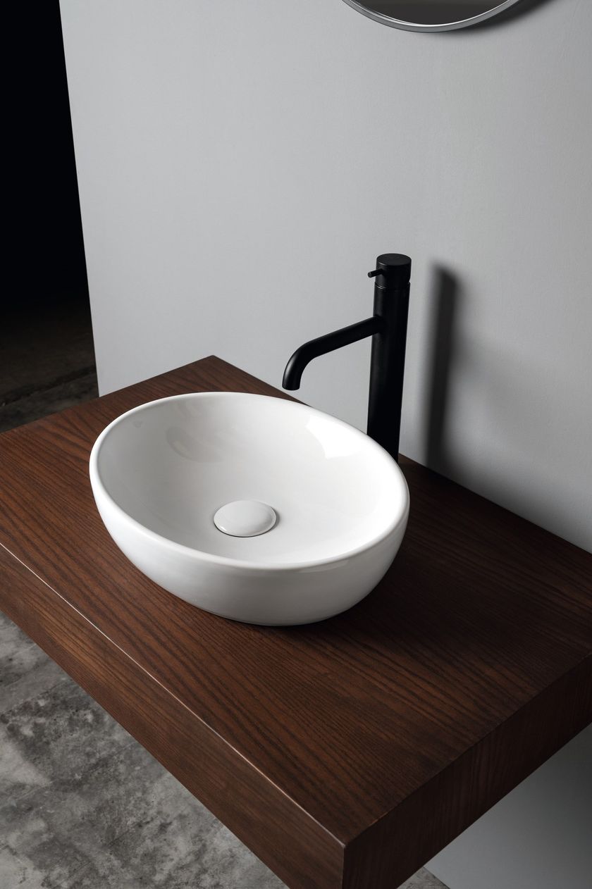 H 10 | Lavabo ovale By Axa design Romano Adolini