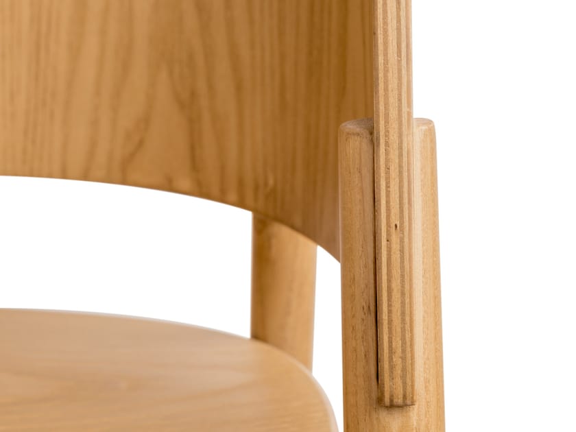 Sedia in legno massello HALLA By Anesis design Lorenz+Kaz