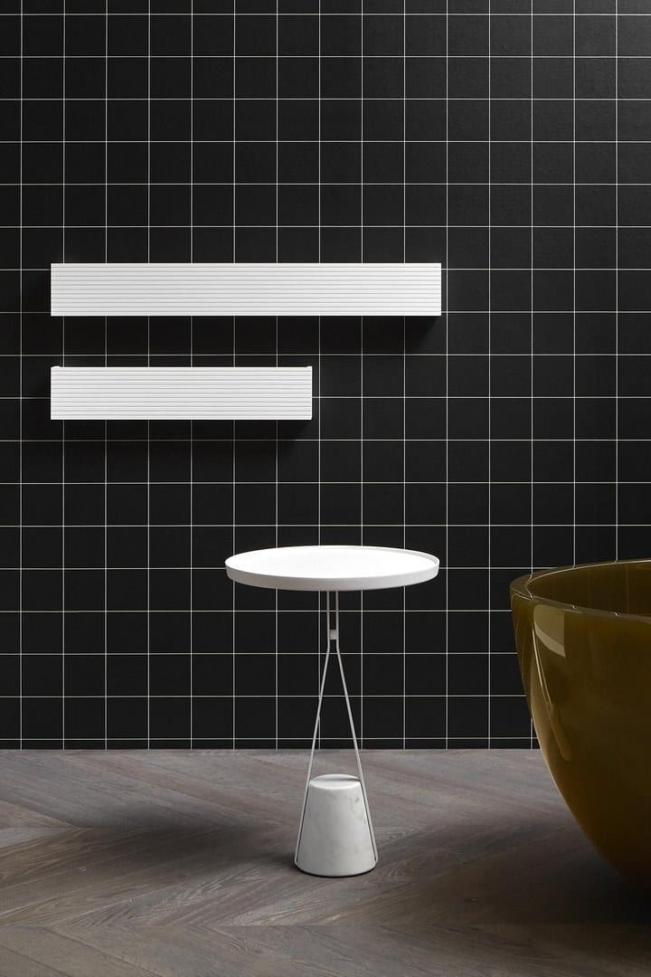 HALO Round Solid Surface coffee table By Antoniolupi