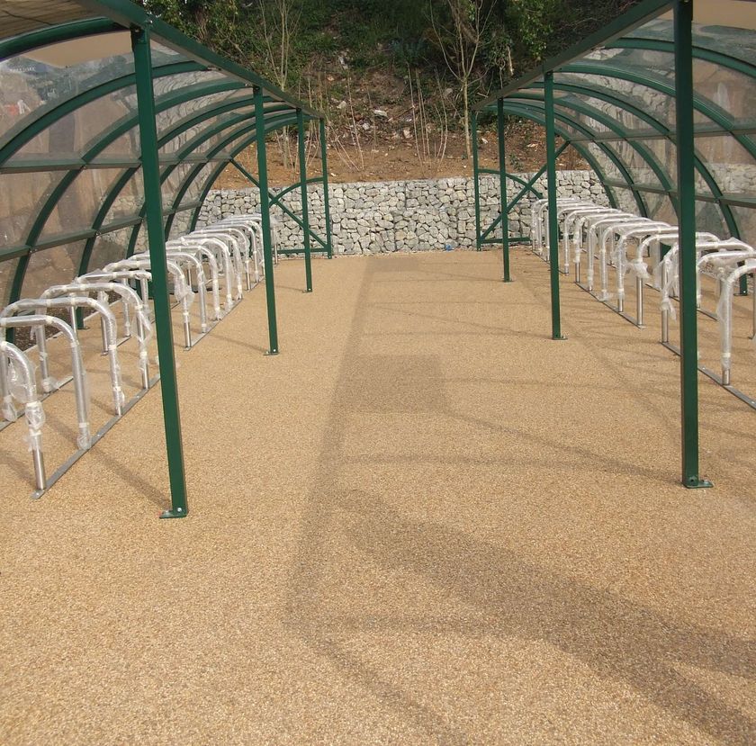 Draining resin Outdoor continous flooring HARD LANDSCAPING By SureSet