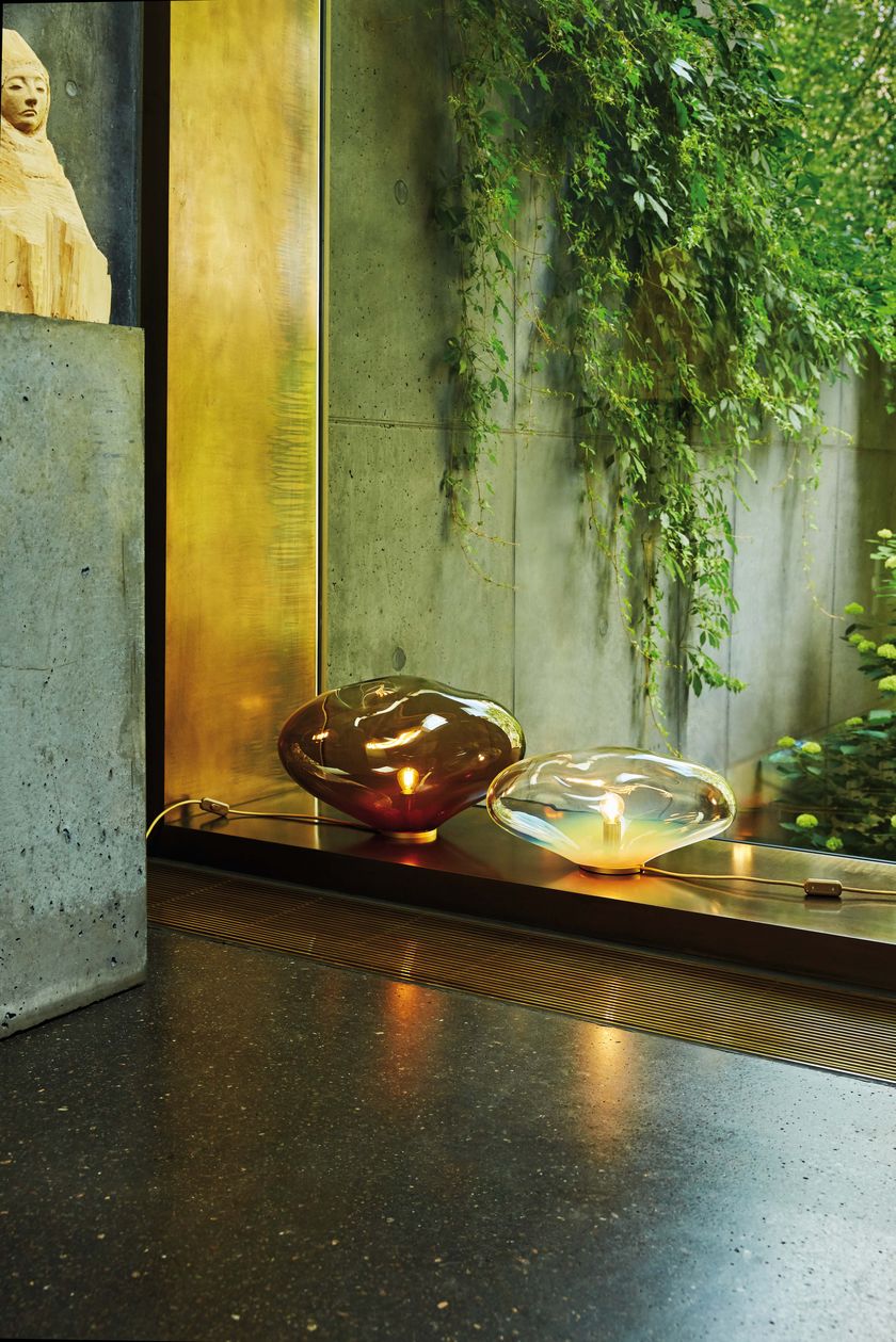 HAUMEA AMORPH | Table lamp Haumea Collection By ELOA design Simone Lüling